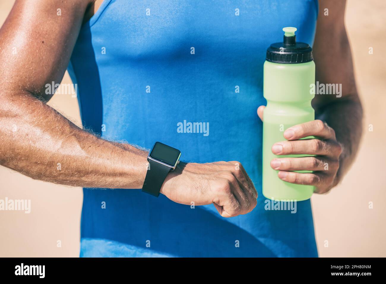 Smart hydration monitor hi-res stock photography and images - Alamy