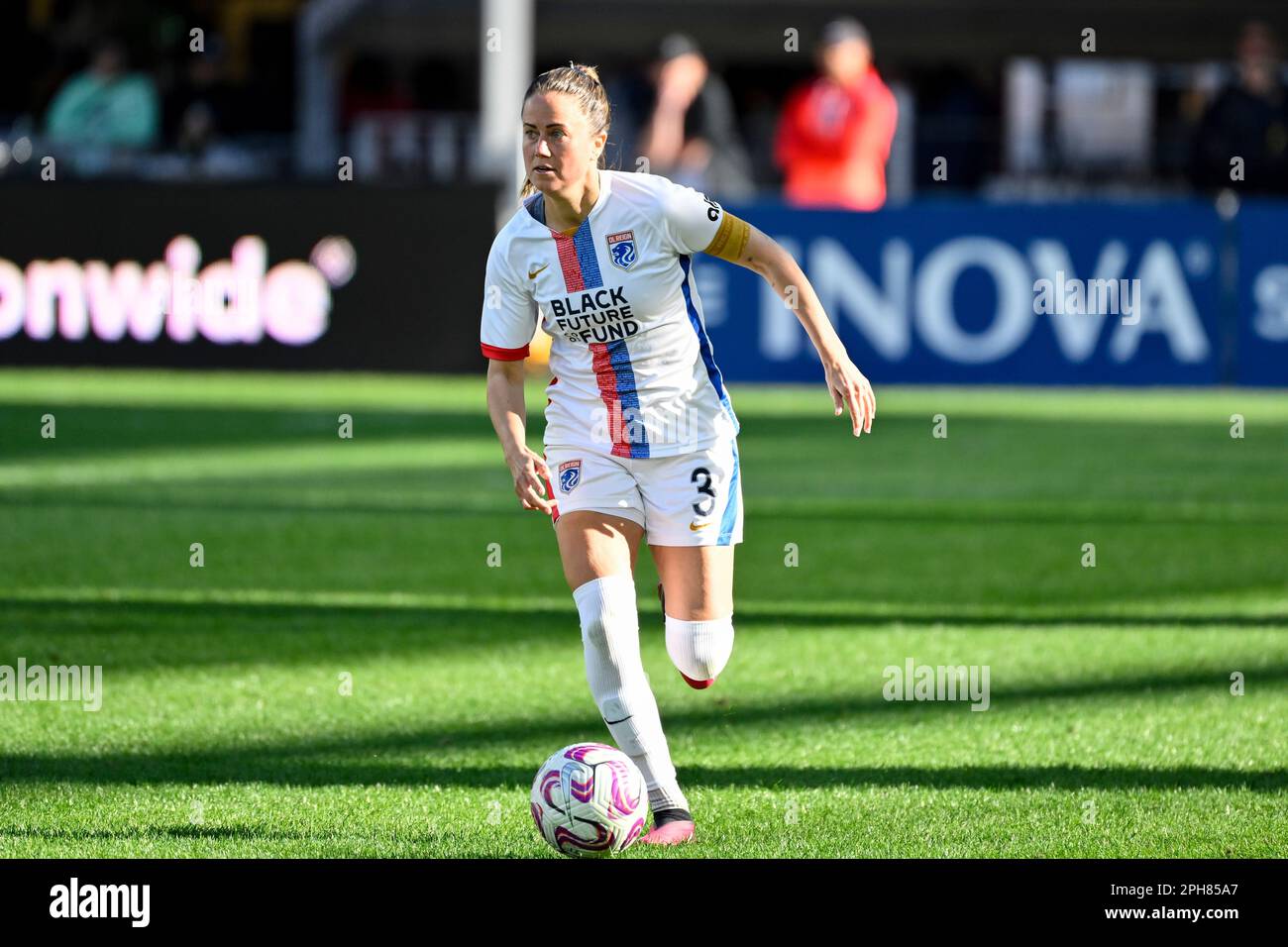 OL Reign defender Lauren Barnes (3) controls the ball during the second ...