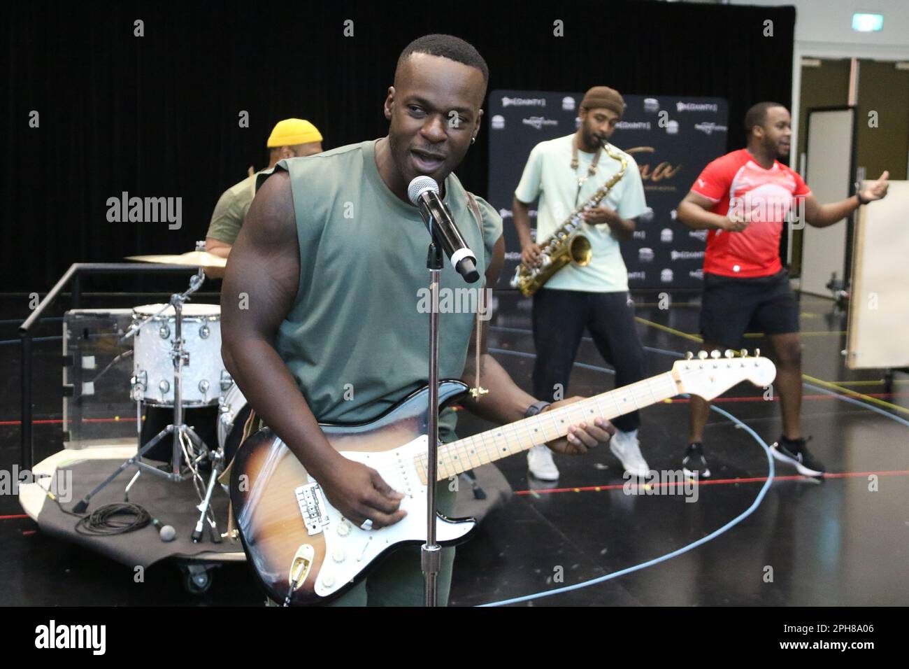 Tim omaji timomatic hi-res stock photography and images - Alamy