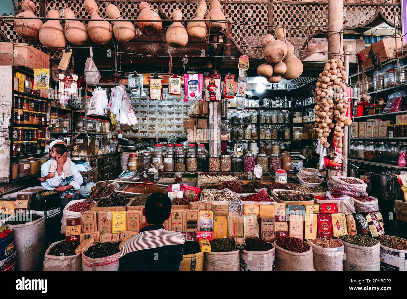 Kashgar, Xinjiang is a happy modern city that combines the essence of ...