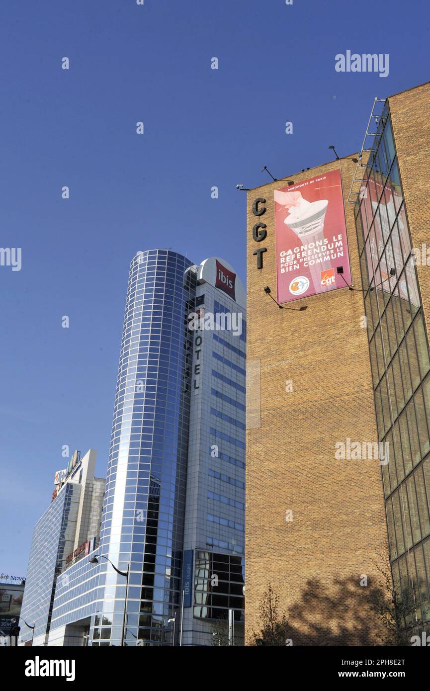 FRANCE. SEINE-SAINT-DENIS (93) MONTREUIL. THE HEADQUARTERS OF THE CGT ...
