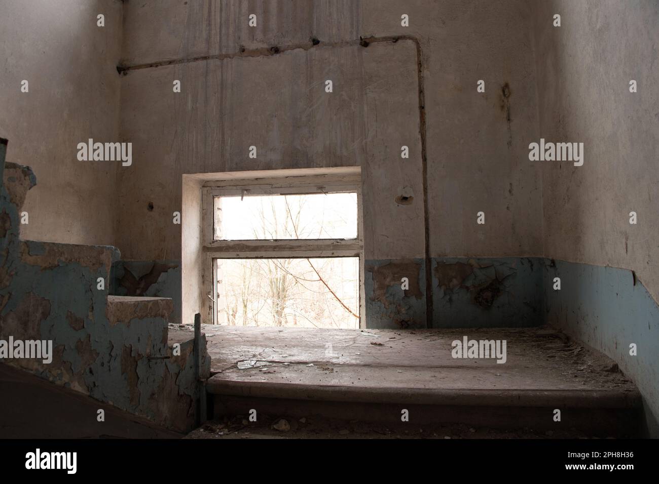 old abandoned unfinished building, abandoned house Stock Photo - Alamy