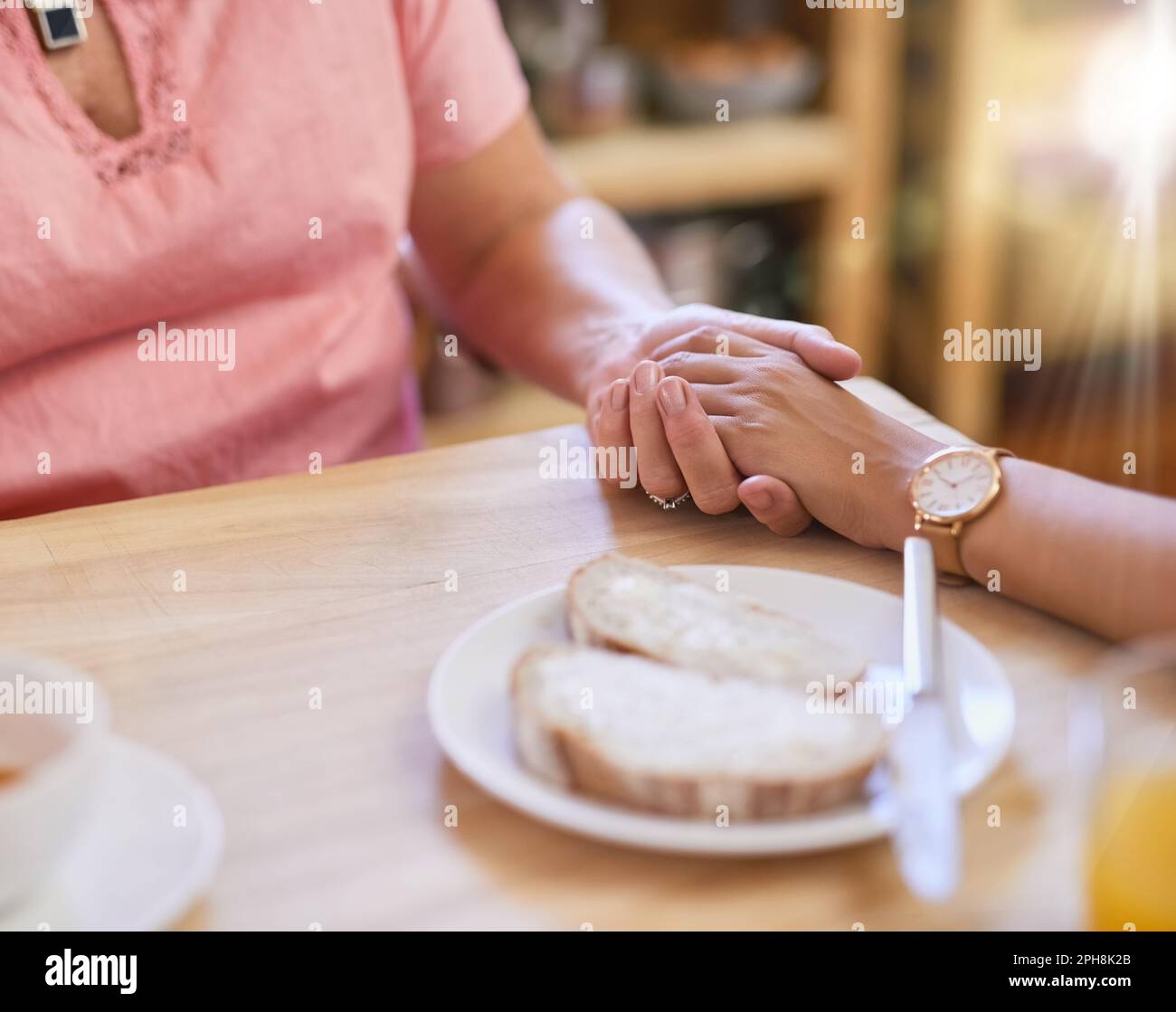 Young womans hand offering hi-res stock photography and images - Alamy