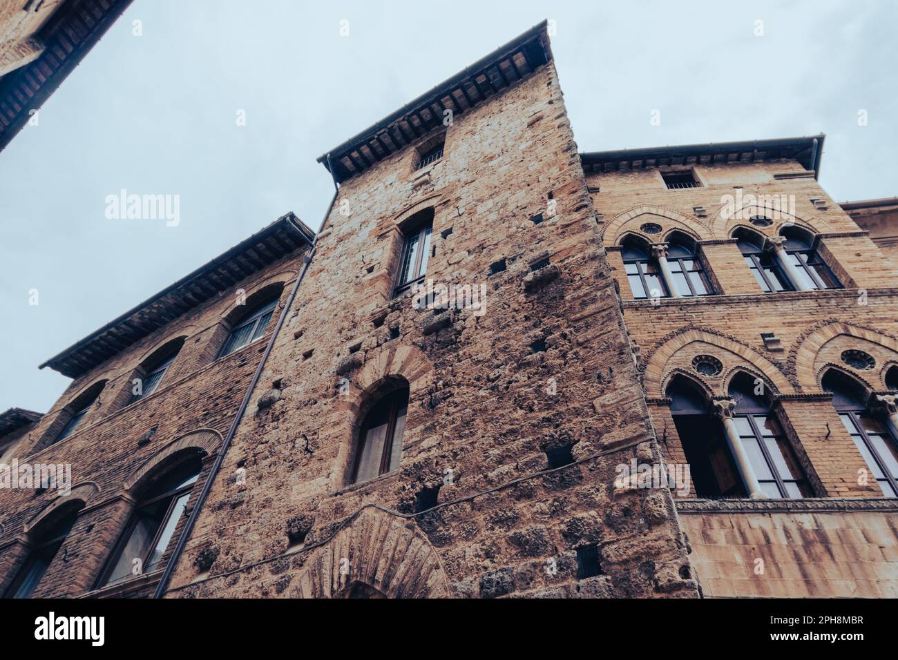 Traditional Italian architecture in medieval Tuscany village Stock ...