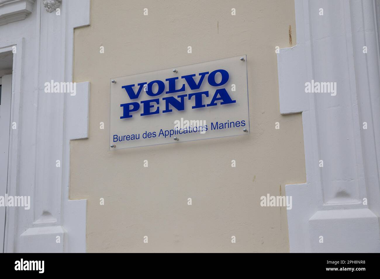 Volvo penta logo hi-res stock photography and images - Alamy