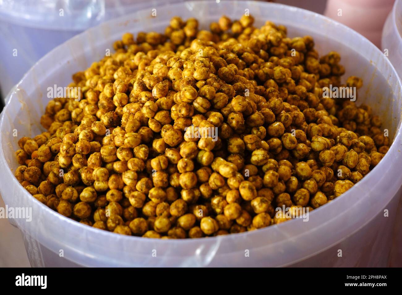 Farsan snacks hi-res stock photography and images - Alamy