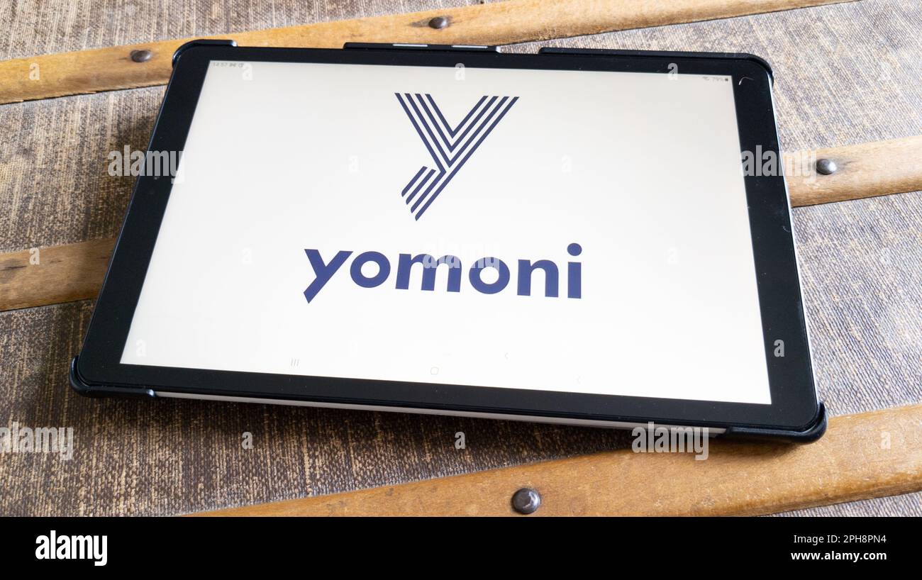 Yomoni hi-res stock photography and images - Alamy