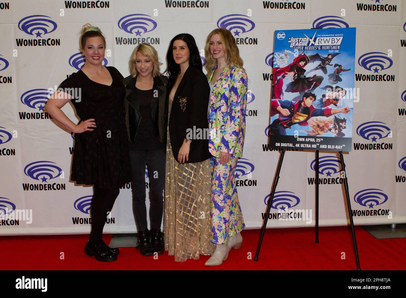 Lindsay Jones, Kara Eberle, Jeannie Tirado, Barbara Dunkelman on Day 2 ...