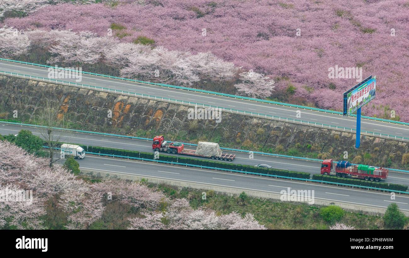 Guiyang highway hi-res stock photography and images - Alamy