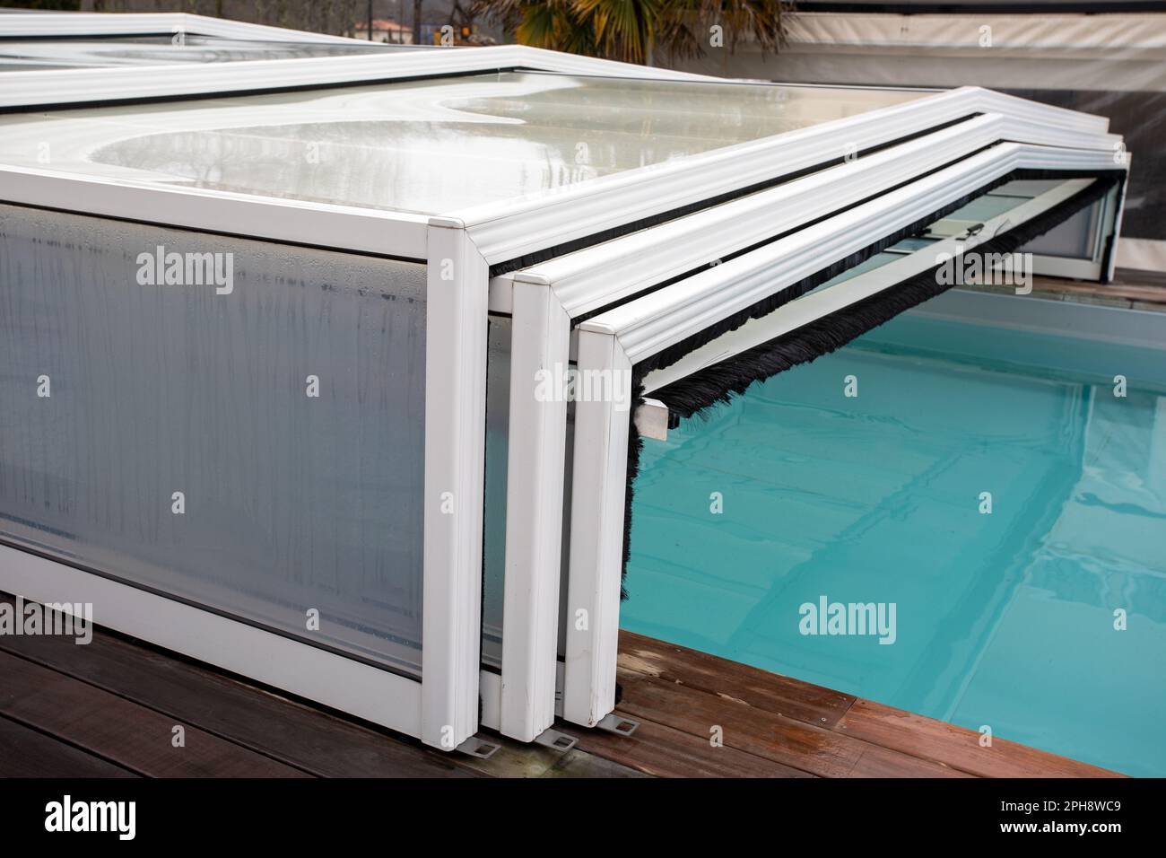 Fiberglass swimming pool hi-res stock photography and images - Alamy