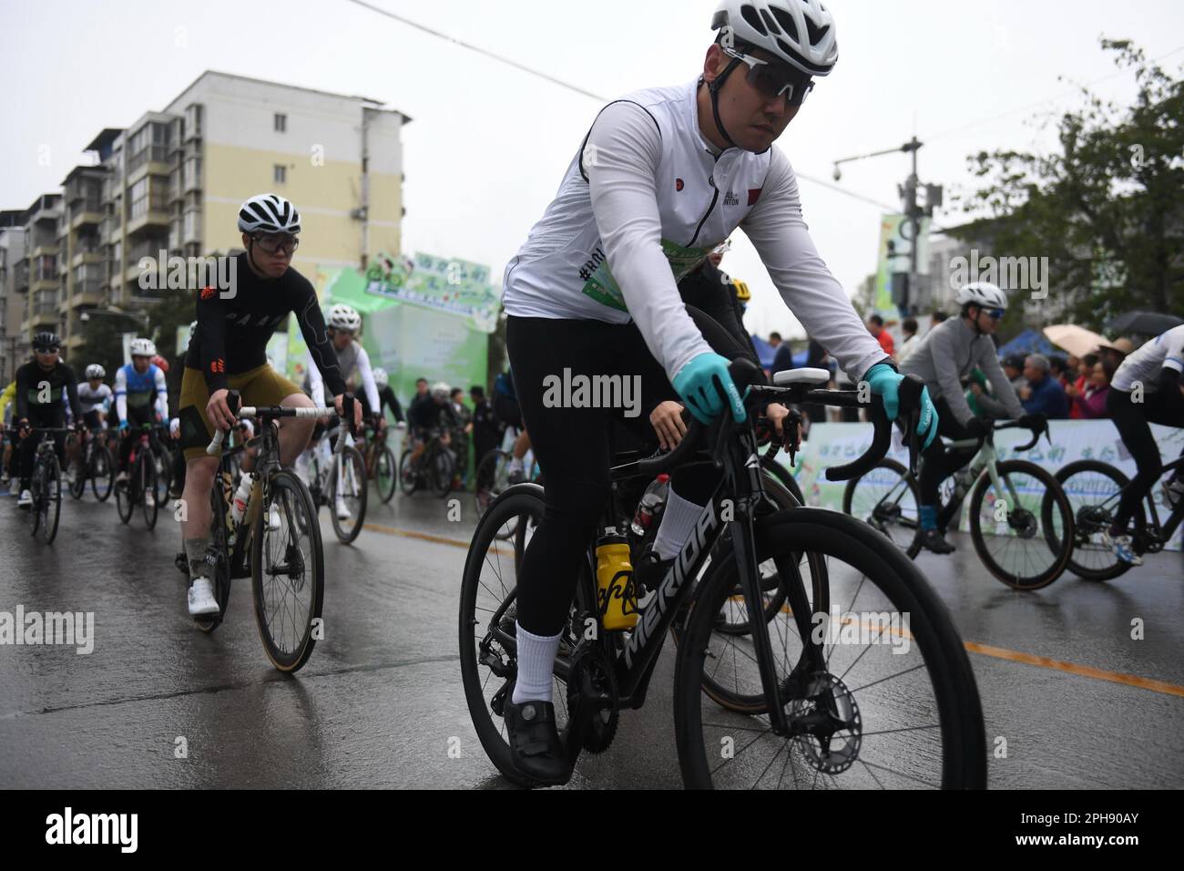 **CHINESE MAINLAND, HONG KONG, MACAU AND TAIWAN OUT** Tianpingshan ...