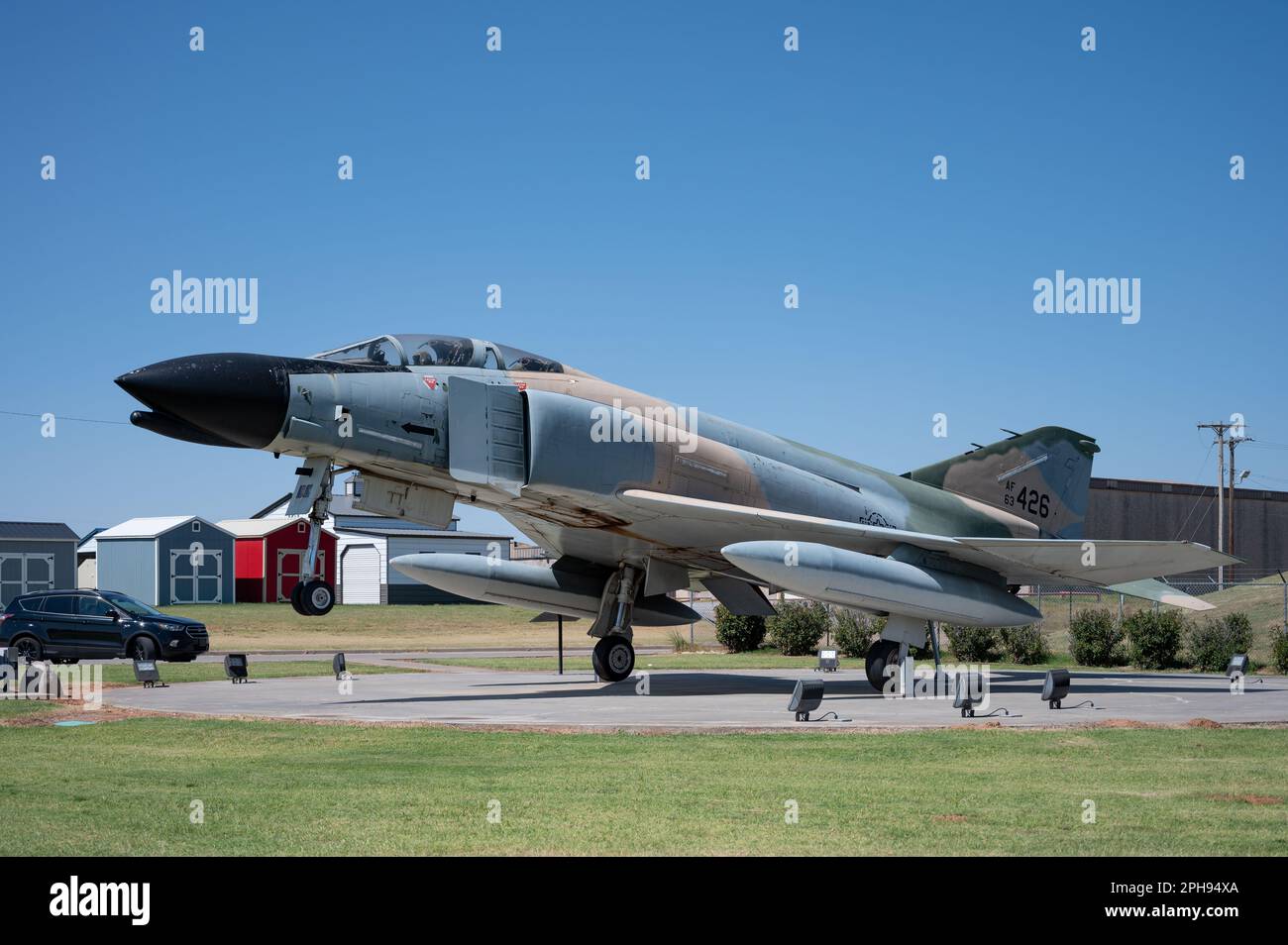 Medium distance aircraft hi-res stock photography and images - Alamy