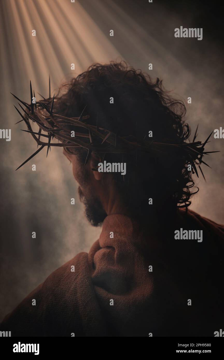 Jesus Christ Portrait with crown of thorns Stock Photo - Alamy