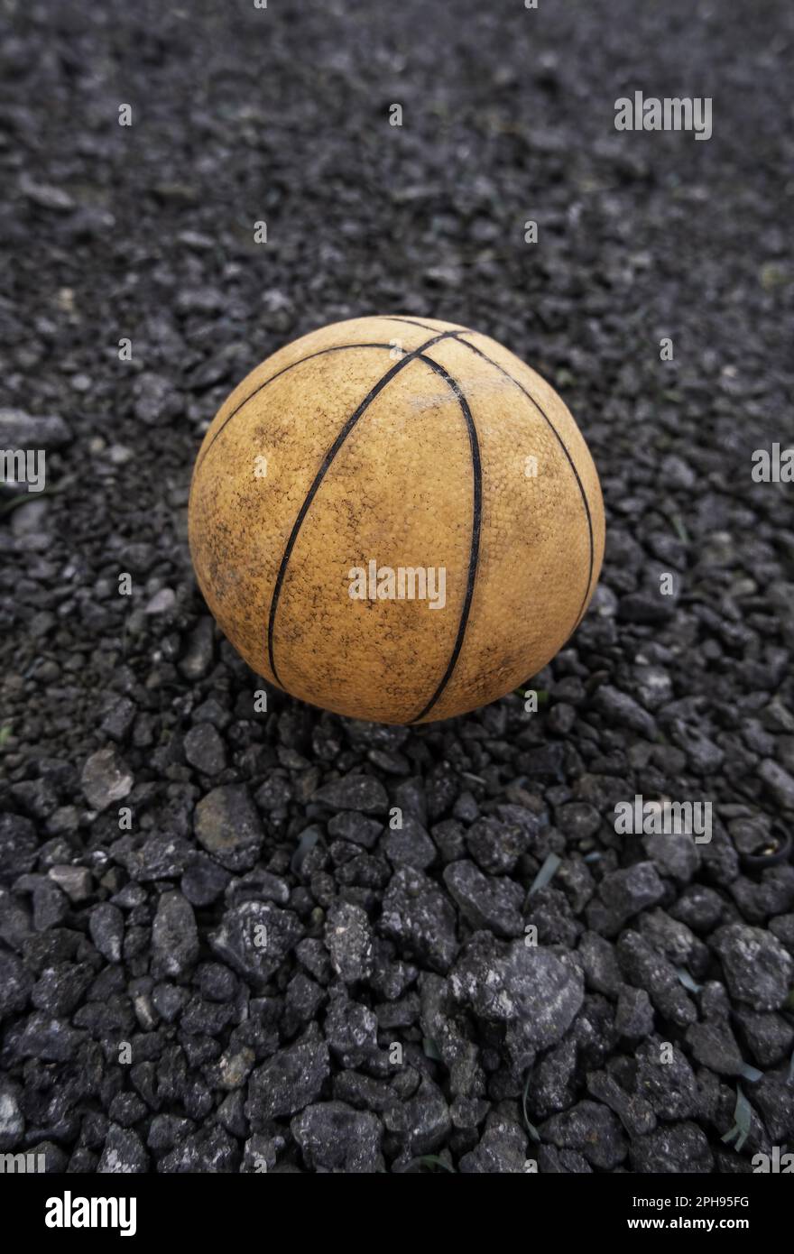 Detail of old ball to play basketball, garbage and dirt Stock Photo - Alamy