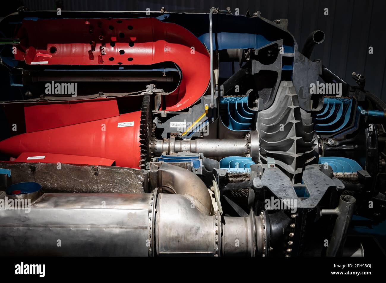 A detailed view of an airplane engine Stock Photo - Alamy