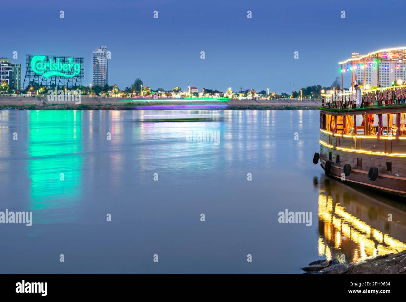 Colorfully lit boats hi-res stock photography and images - Alamy