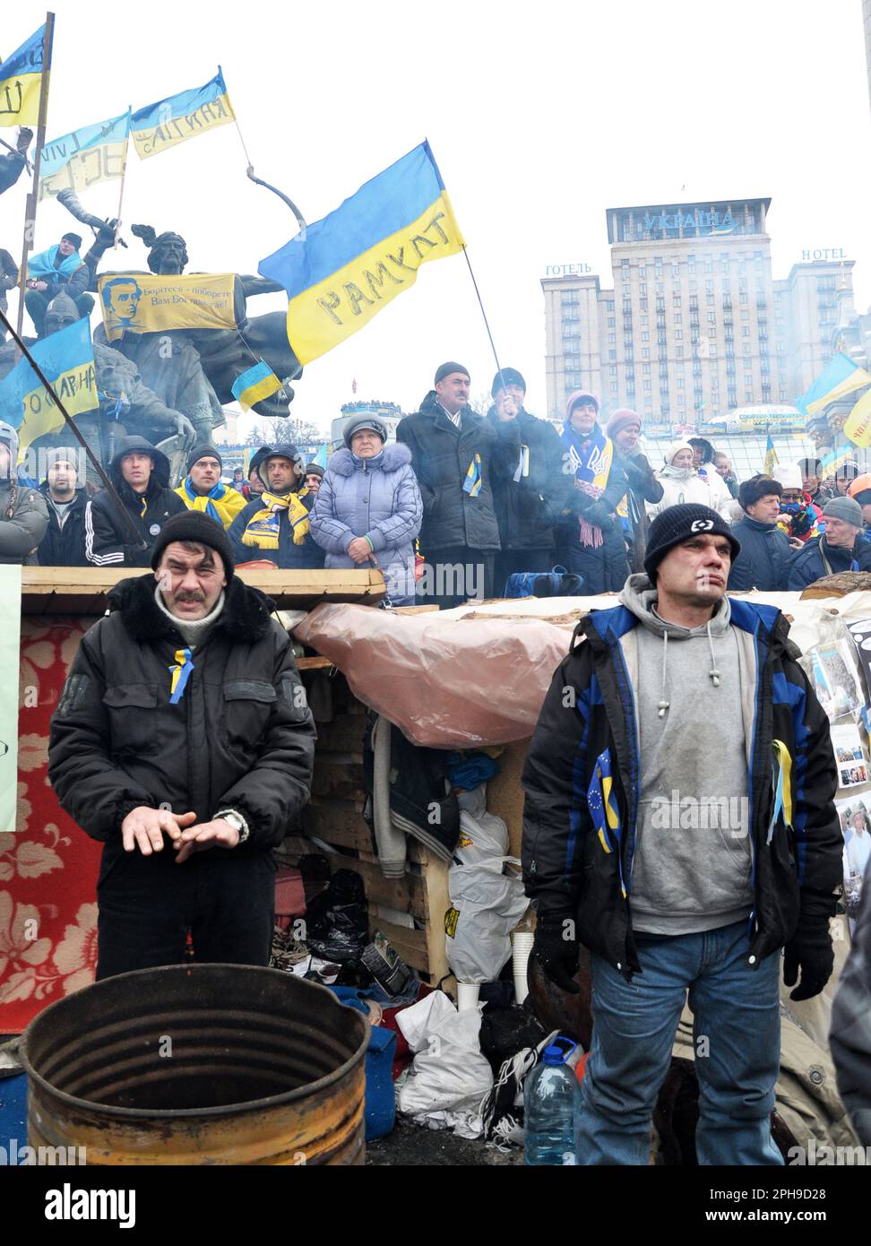 Dispersal of euromaidan hi-res stock photography and images - Alamy