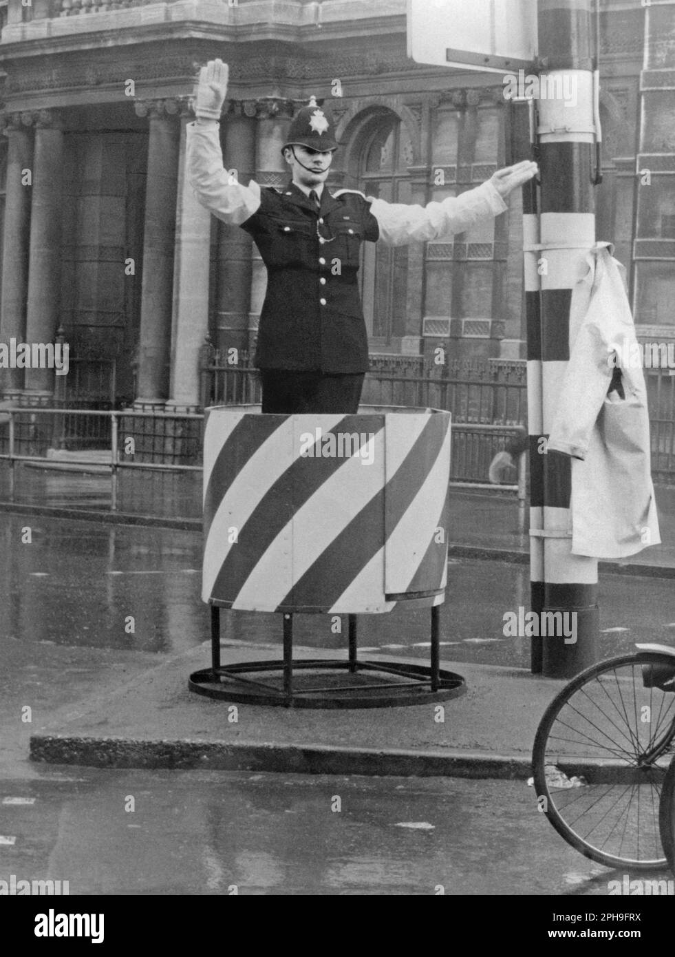Police hand signals Black and White Stock Photos & Images - Alamy
