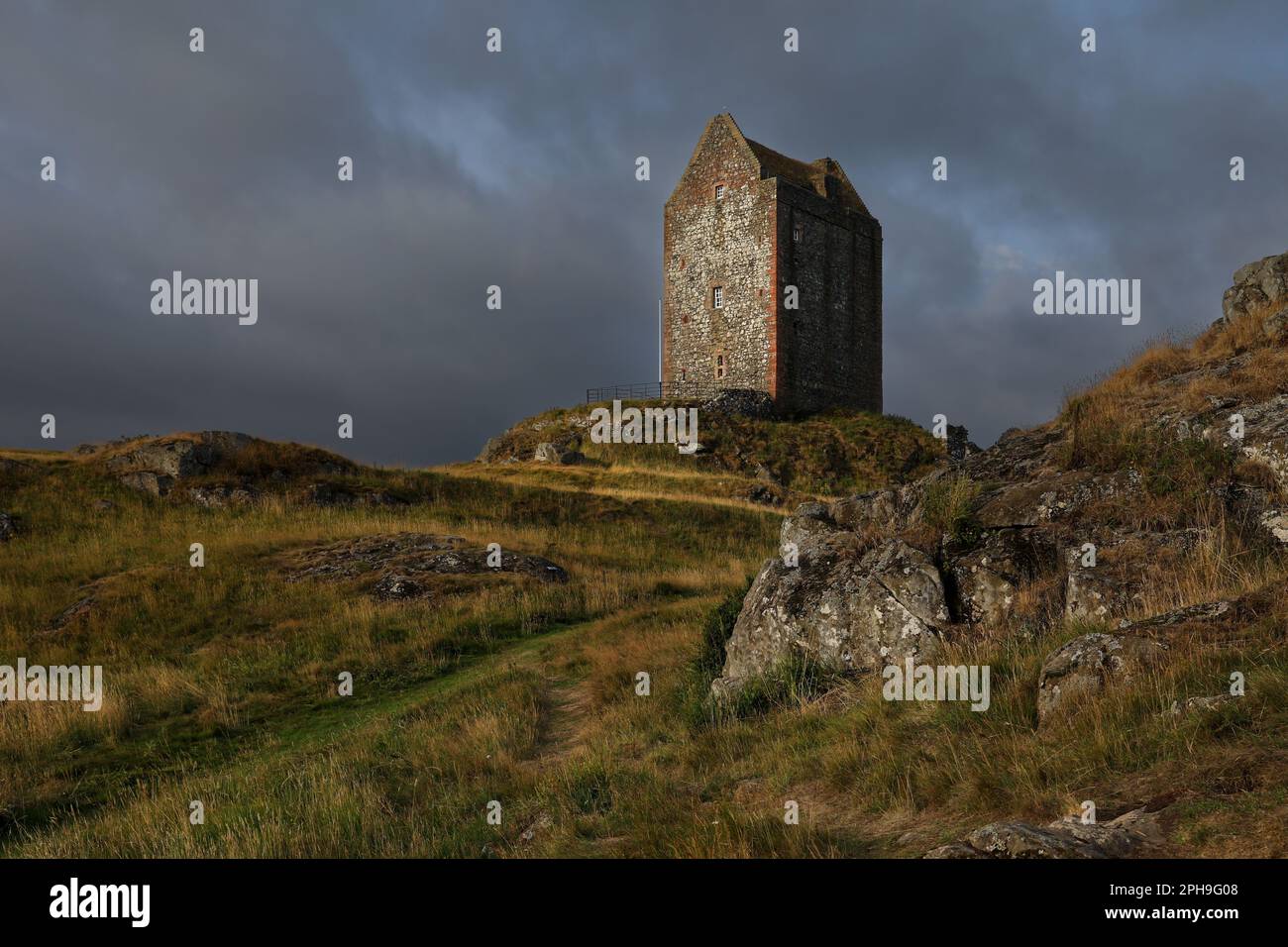 Smailholm Tower one of the best preserved pele towers in the Scottish ...