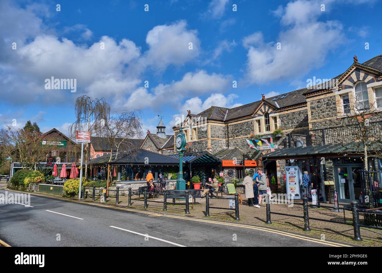 Railway Station and shops at Betws-y-Coed, Conwy, Snowdonia, Wales ...