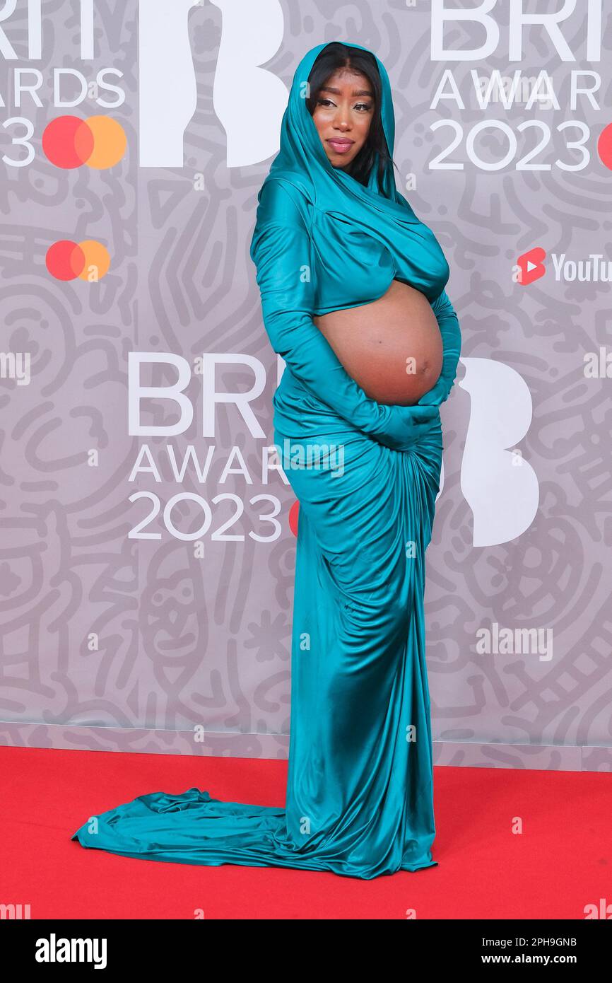 Kamille music awards hi-res stock photography and images - Alamy