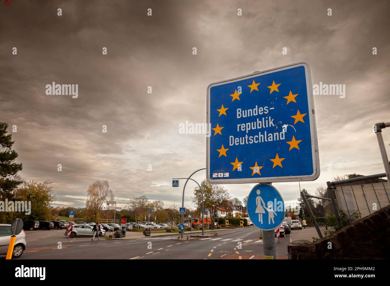 Picture of the roadsign indicating the entry in Germany, a standard ...
