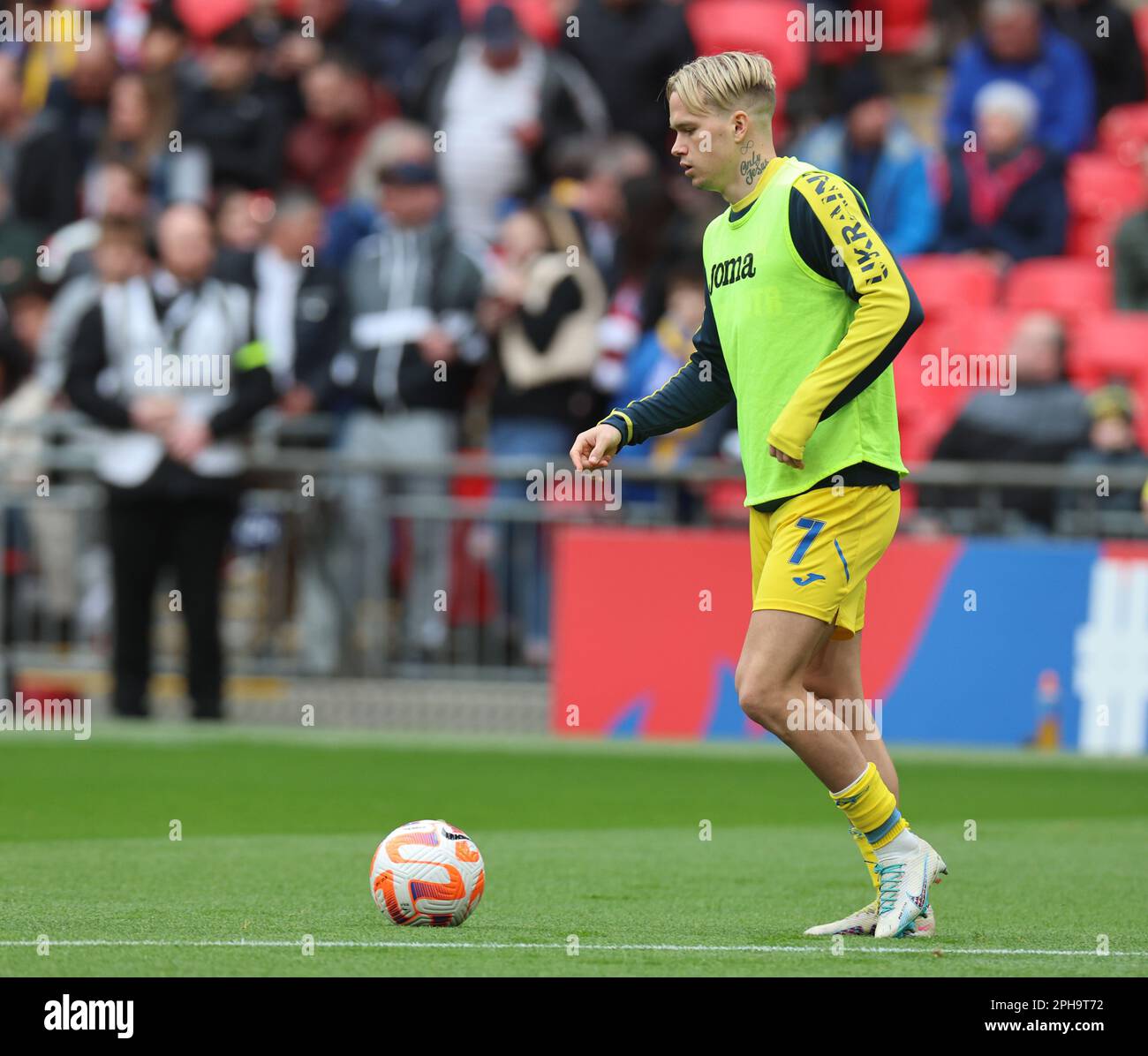 Mykhailo Mudryk (Chelsea)of Ukraine during the pre-match warm-up during ...