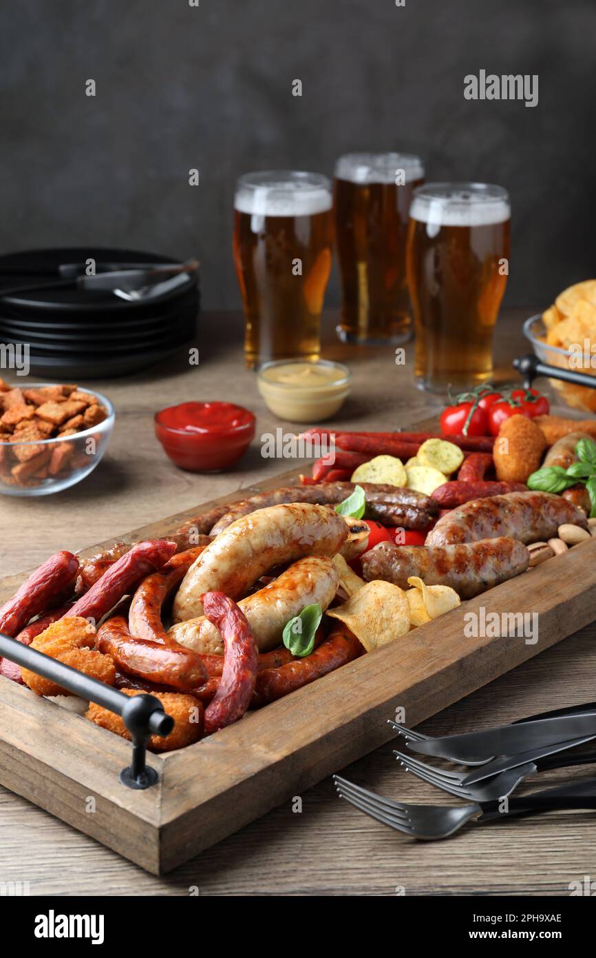 Beer and snacks set hi-res stock photography and images - Alamy