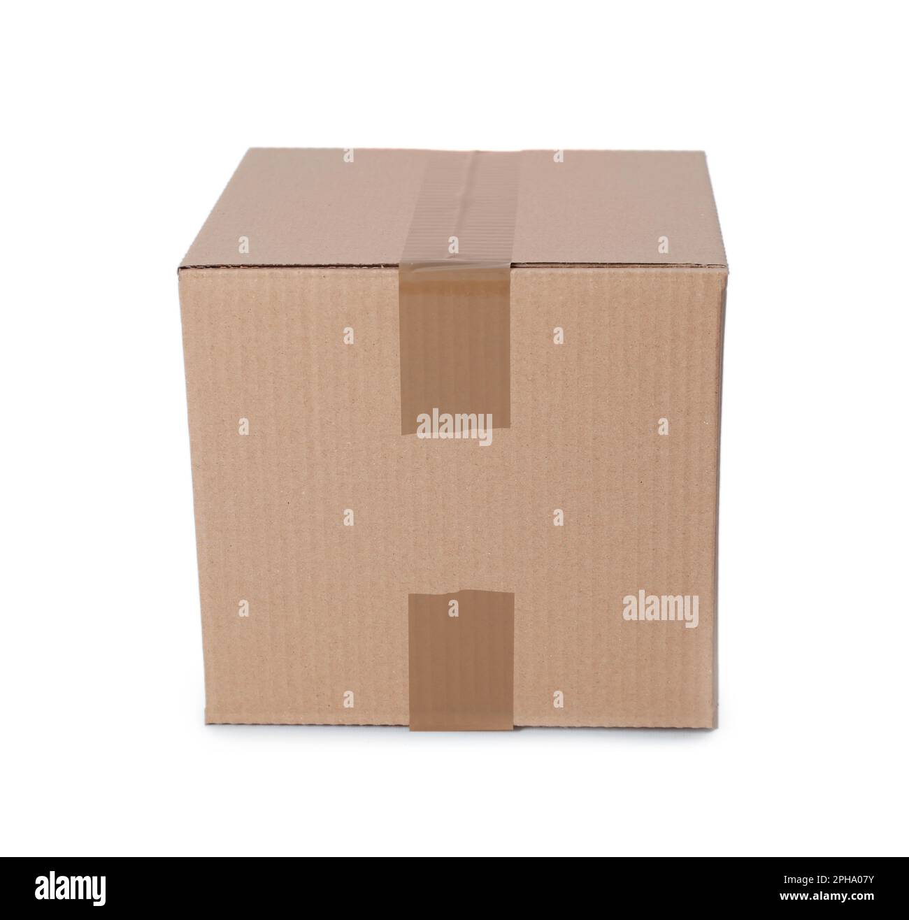 One closed cardboard box isolated on white Stock Photo - Alamy