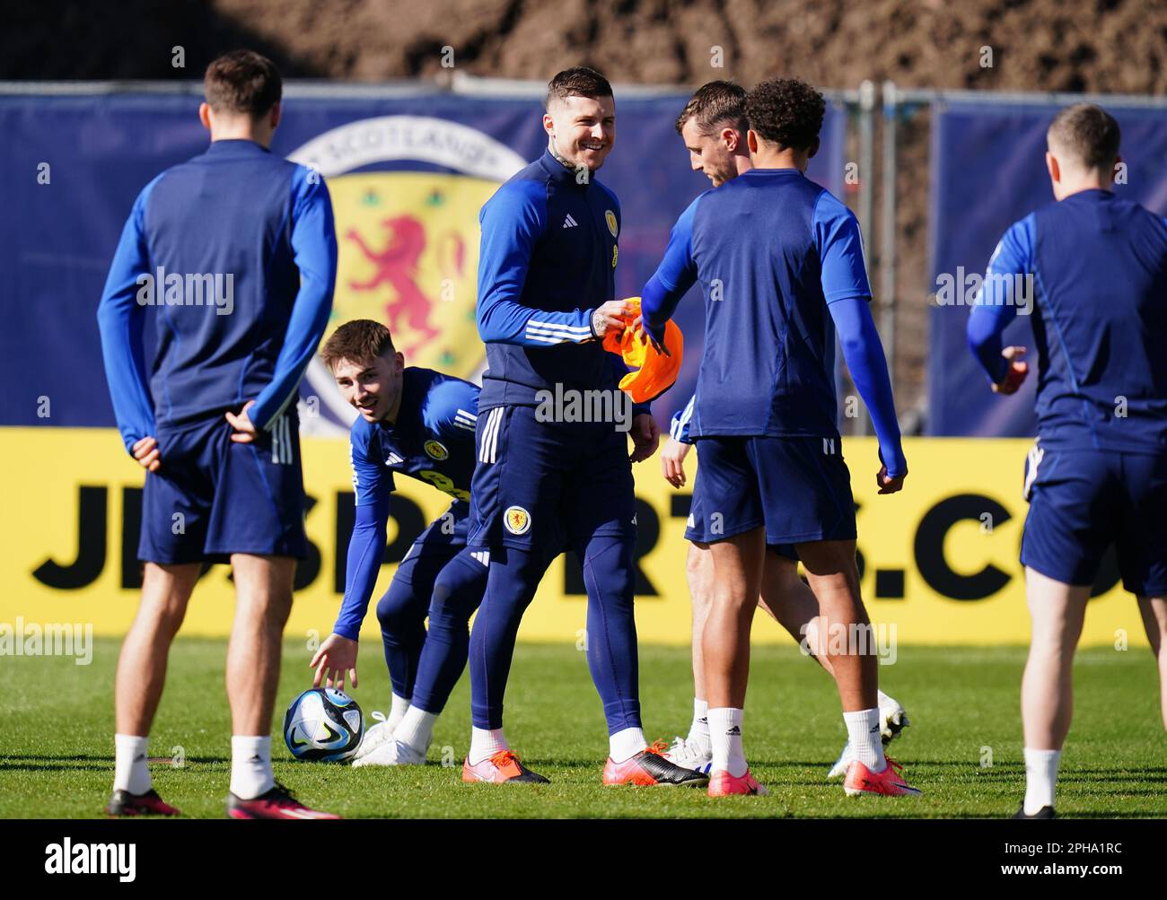 Scotland's Lyndon Dykes (centre) during a training session at Lesser ...