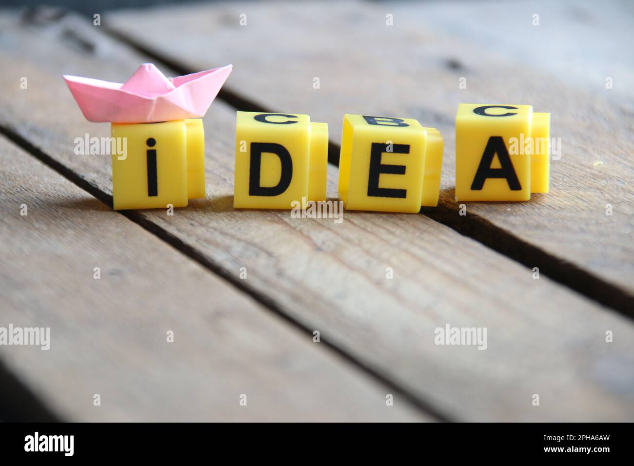 Idea and creativity concept. The inscription on cubes Stock Photo - Alamy