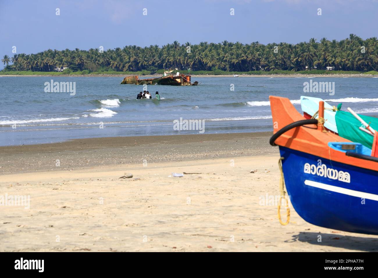 Dharmadam beach hi-res stock photography and images - Alamy