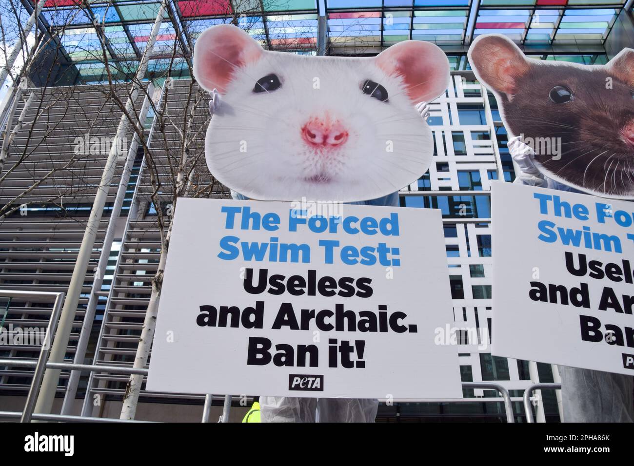 London, UK. 27th March 2023. PETA activists with huge mouse and rat ...