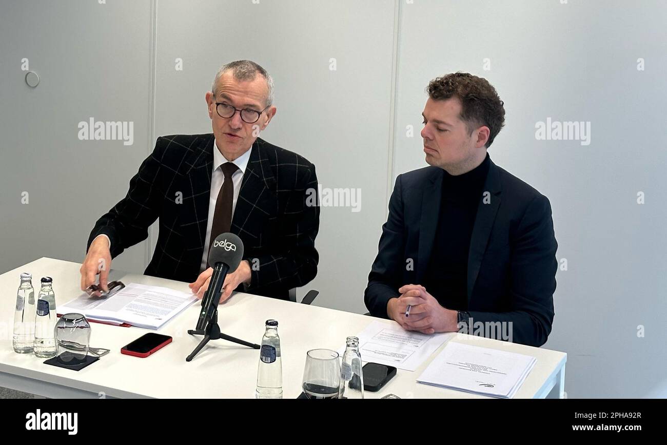 Terugbetaling hi-res stock photography and images - Alamy