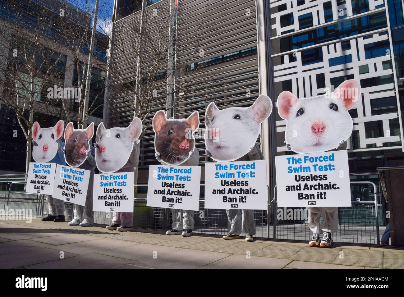 London, England, UK. 27th Mar, 2023. PETA activists with huge mouse and ...