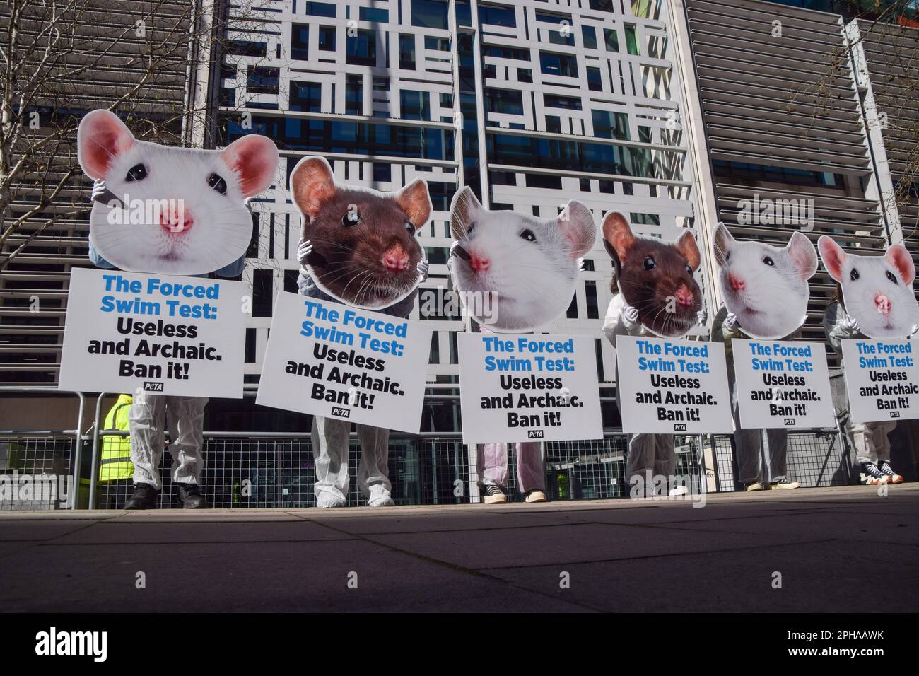 London, England, UK. 27th Mar, 2023. PETA activists with huge mouse and ...