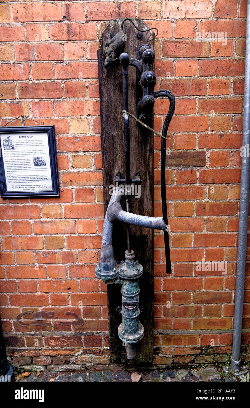 Death Pump - memorial to Dr John Snow who first theorized that cholera ...