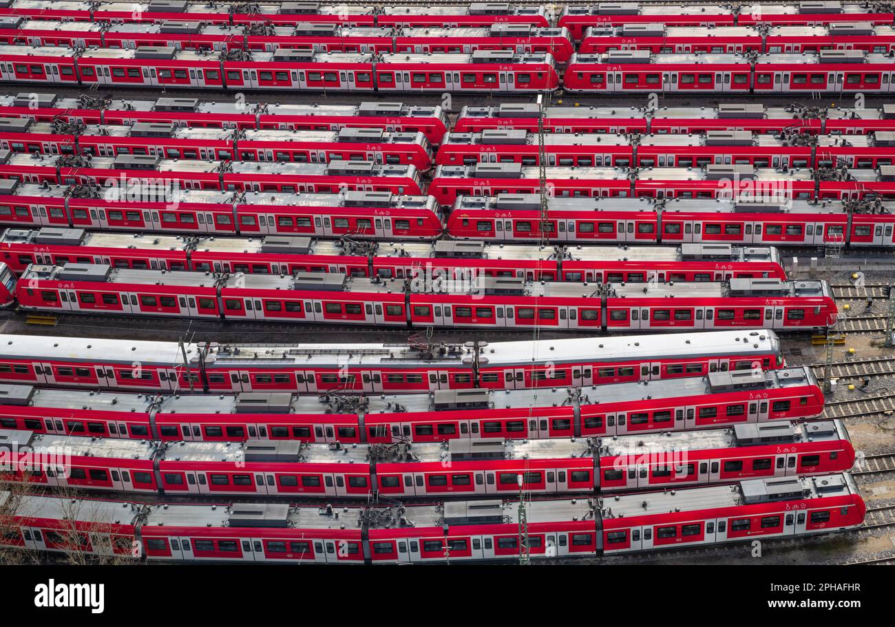 Munich, Germany. 27th Mar, 2023. S-Bahn trains stand close together in ...