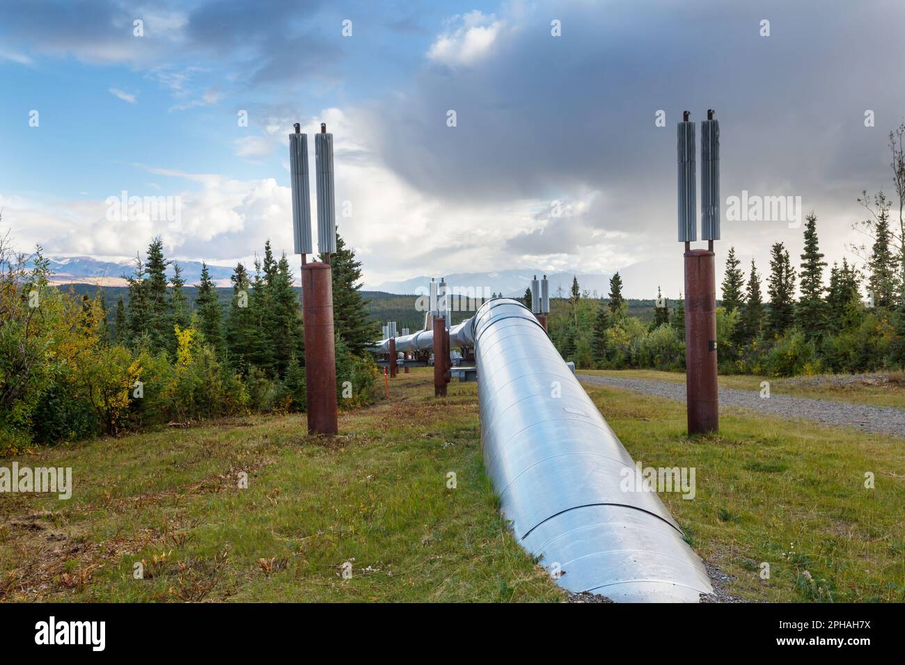 USA, Alaska, Dalton Highway pipeline in valley Stock Photo - Alamy