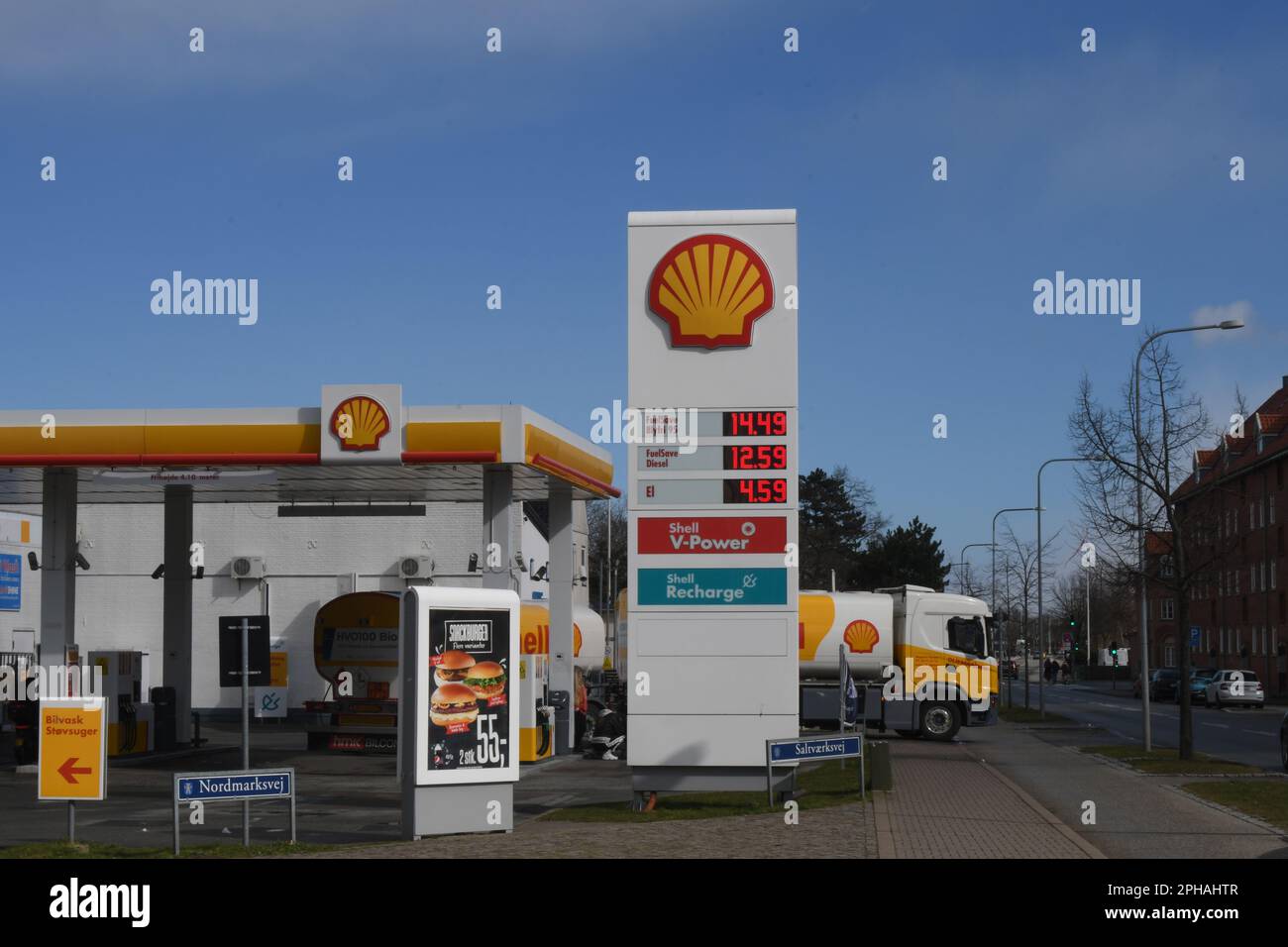 Ducth shell chain hi-res stock photography and images - Alamy