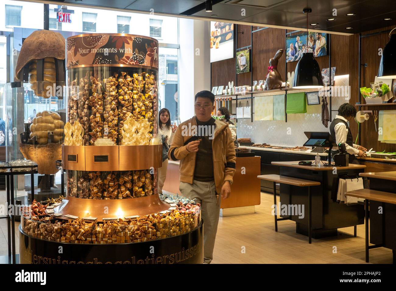 Laderach is an upscale Swiss chocolatier located at 537 fifth Avenue in ...