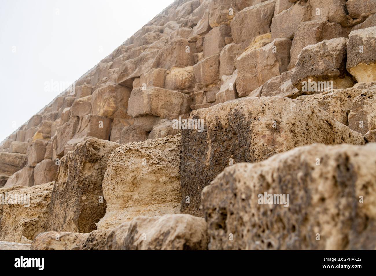 A view of the Great Pyramid of Giza / Khufu Pyramid in Egypt Stock Photo - Alamy