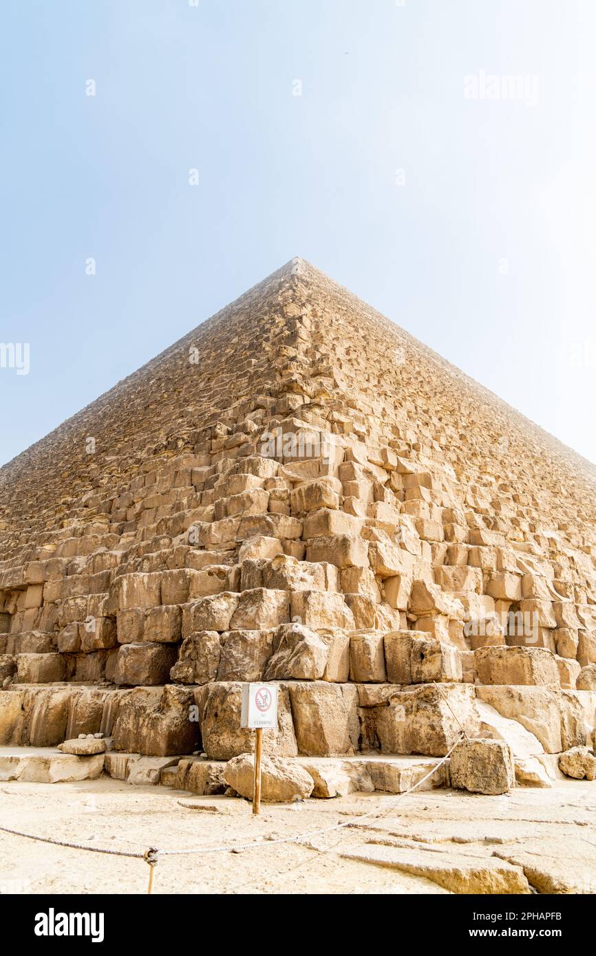 The great pyramid of giza khufu hi-res stock photography and images - Alamy