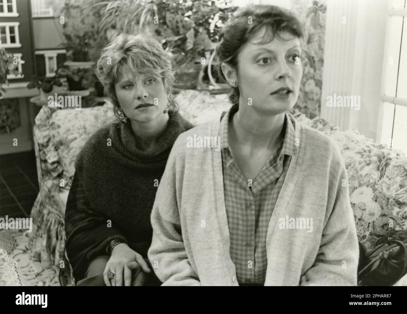 Compromising positions hi-res stock photography and images - Alamy