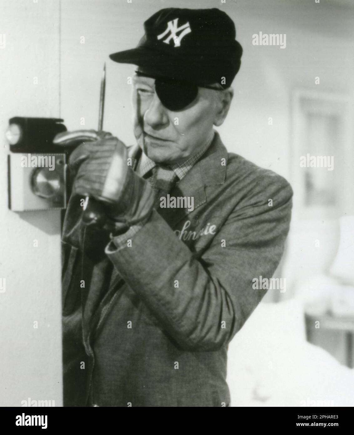 'scandalous hi-res stock photography and images - Alamy