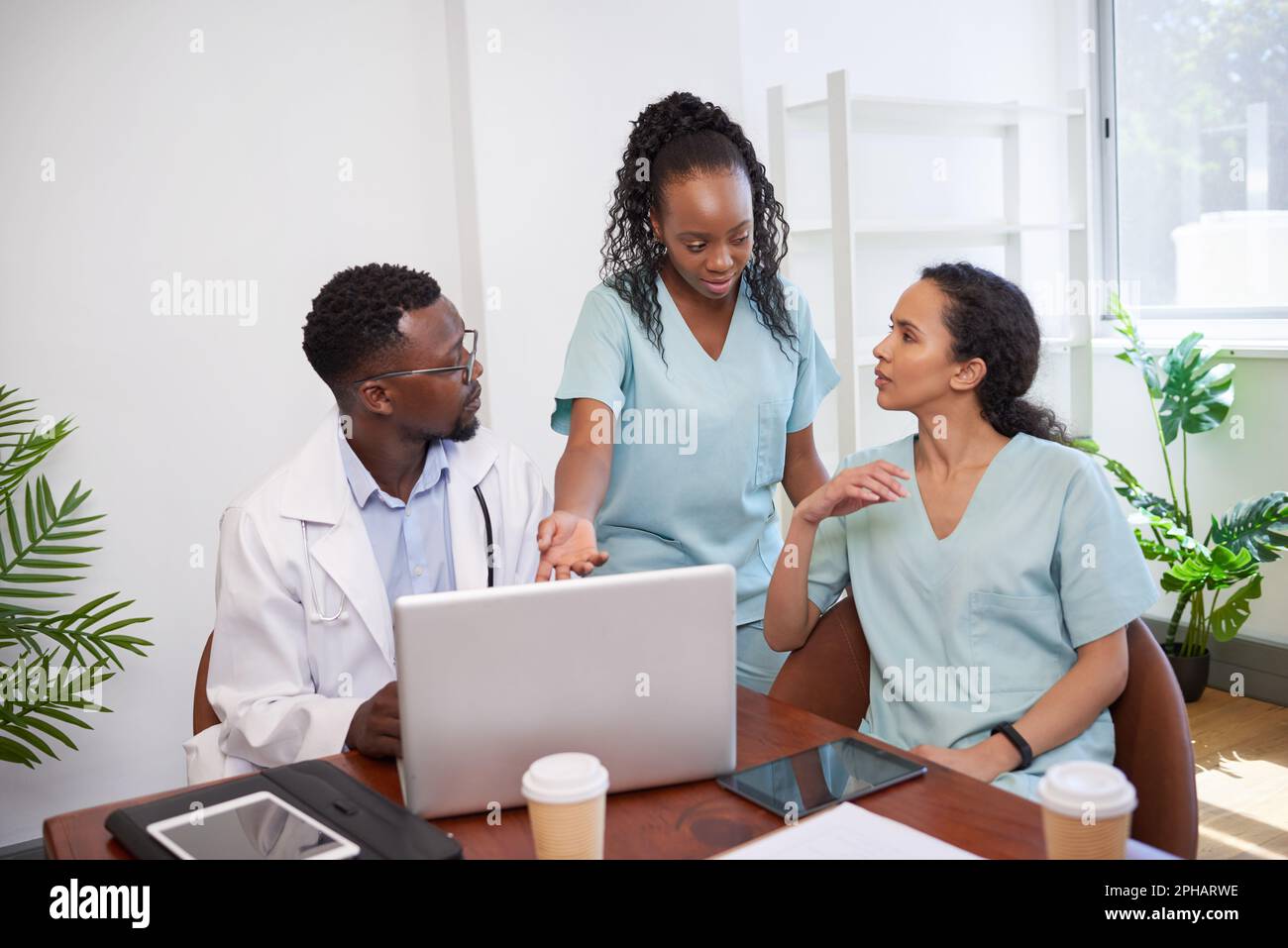 Team meeting healthcare professionals boardroom, management discussion ...