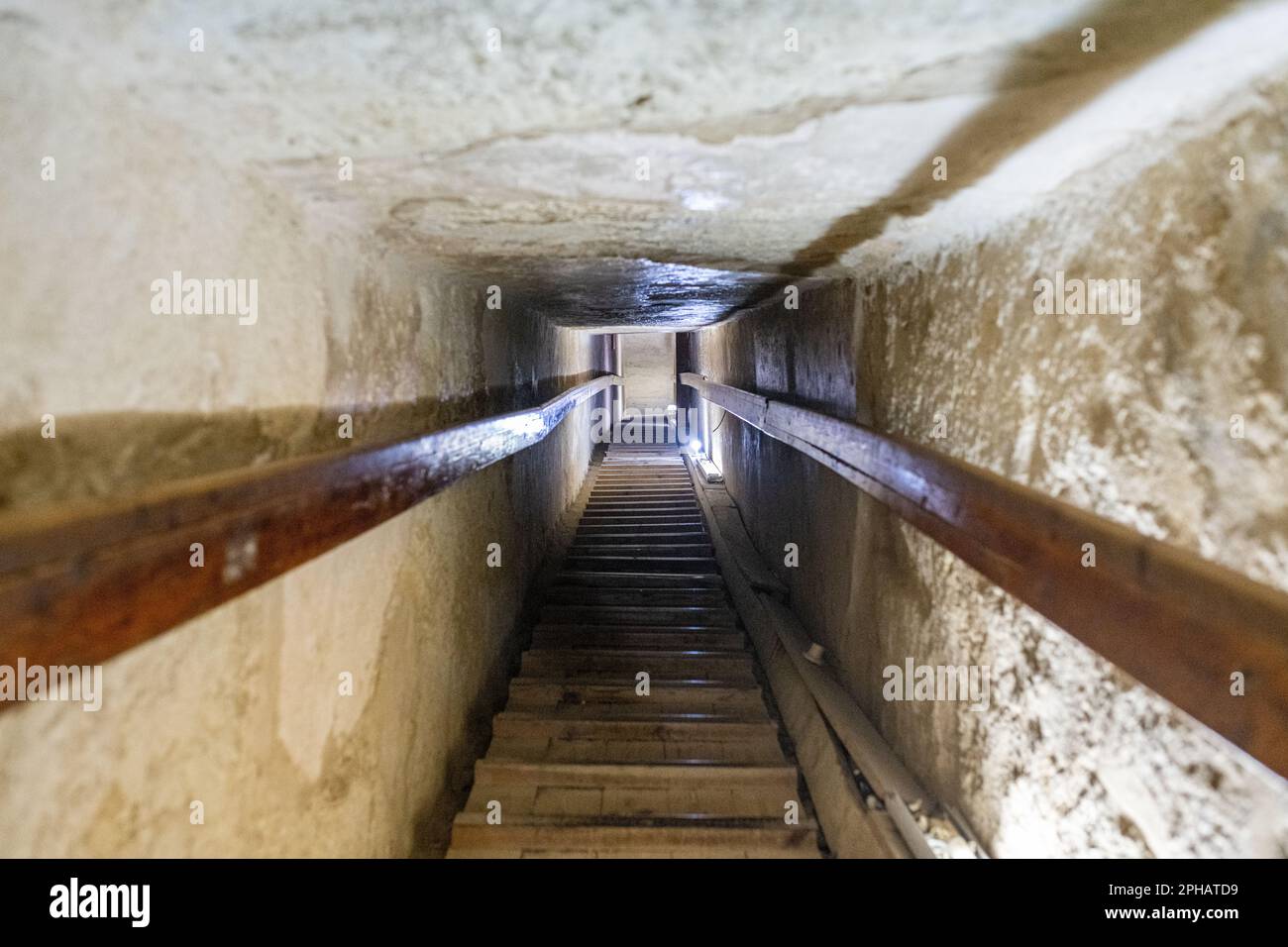 Giza pyramid interior khafre hi-res stock photography and images - Alamy
