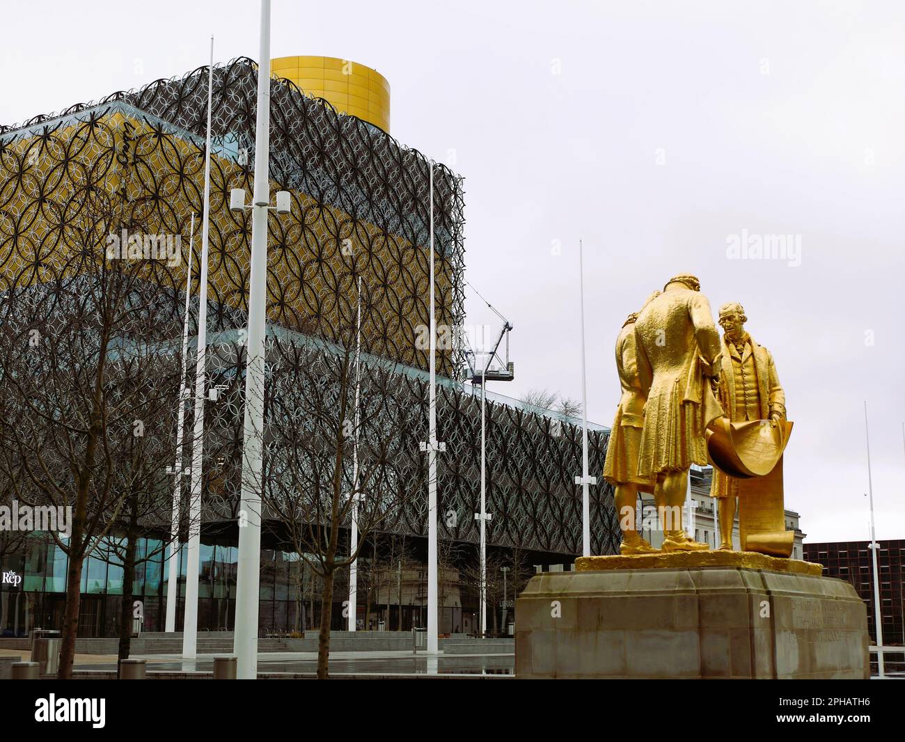 The golden boys statue hi-res stock photography and images - Alamy