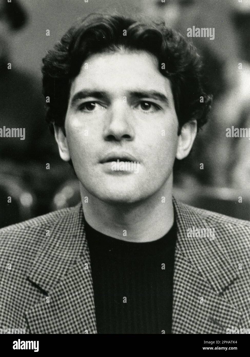 Antonio Banderas Never Talk To Strangers