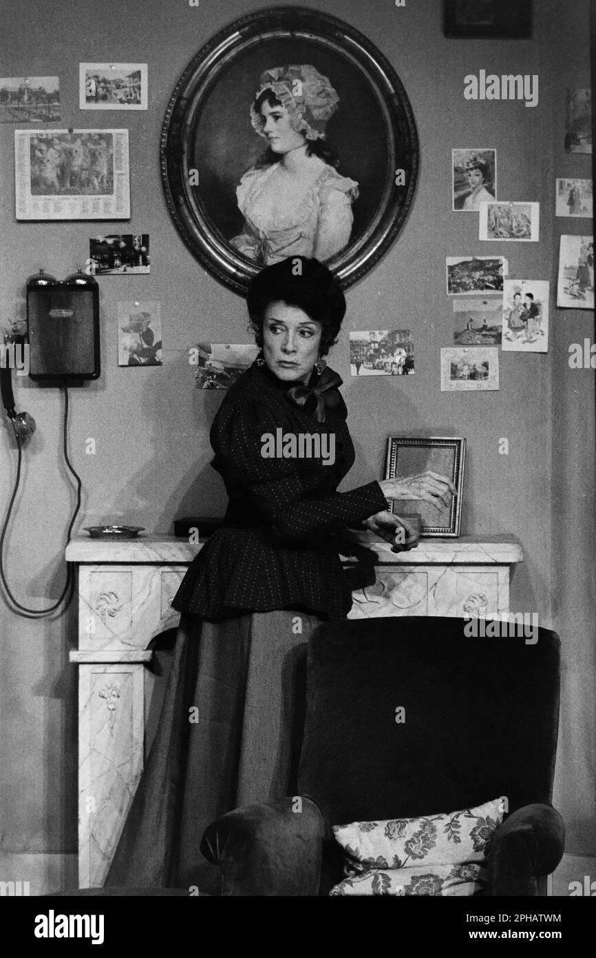 Archives 80ies: french actress Micheline Presle, in "Gigi", Celestins ...